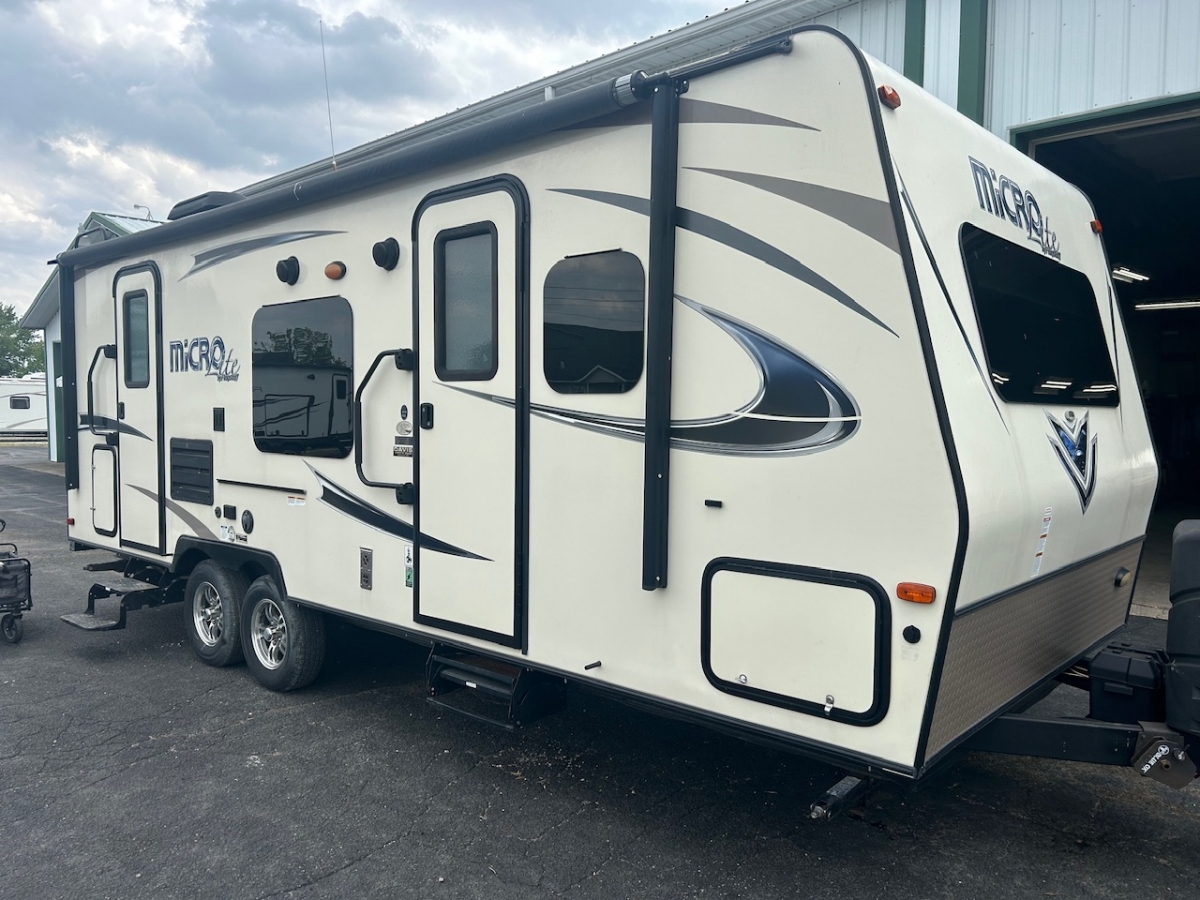 Pre-Owned RVs – Davis Camper Sales, Inc